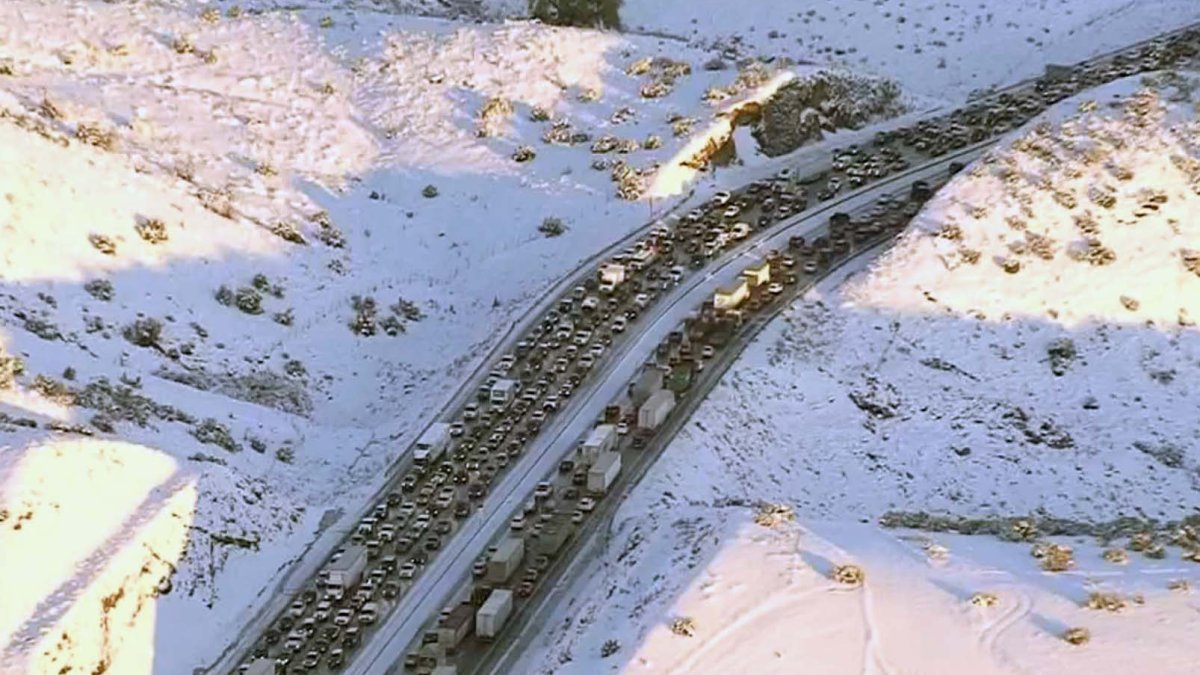 After Slow Going in the Snow and Ice, Two SoCal Mountain Passes Reopen ...