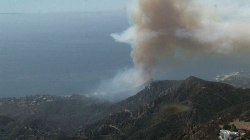 40-Acre Brush Fire Burning Slowly Uphill in Malibu – NBC Los Angeles