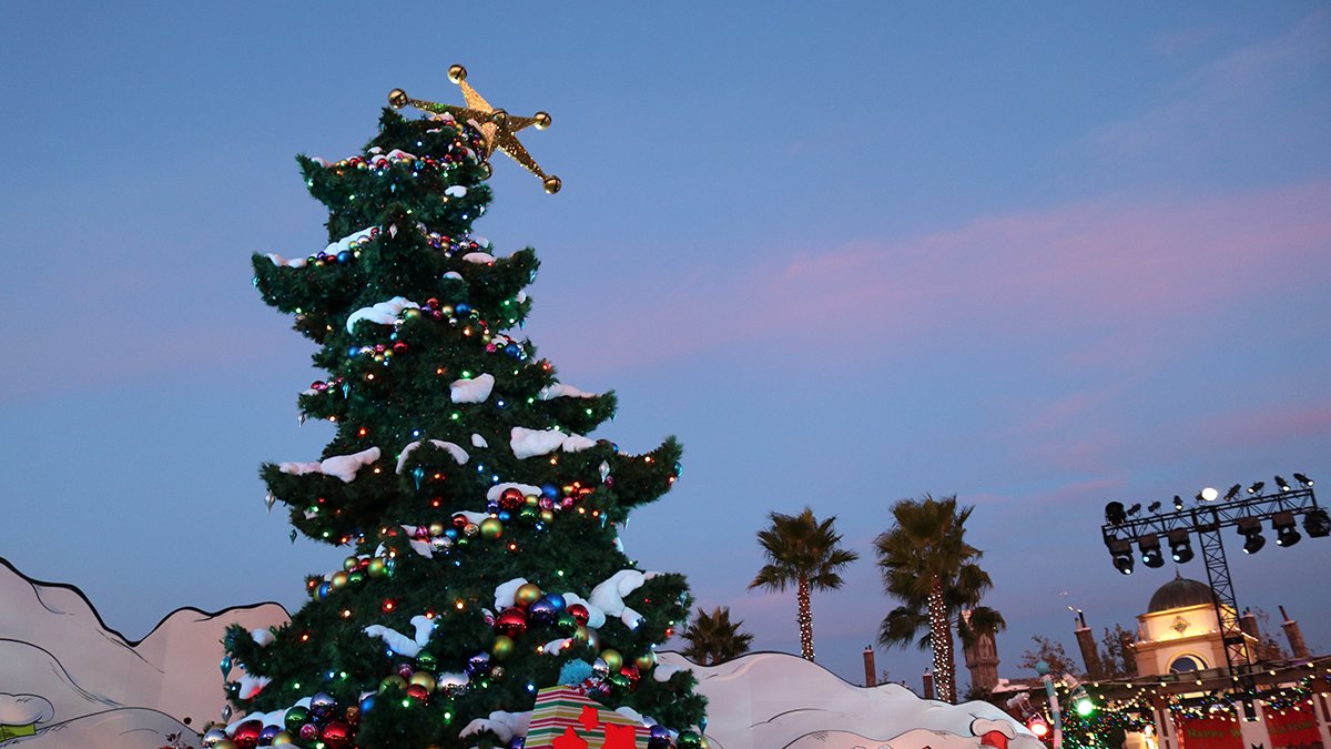 Photos: Join the ‘Grinchmas’ Festivities at Universal Studios Hollywood ...