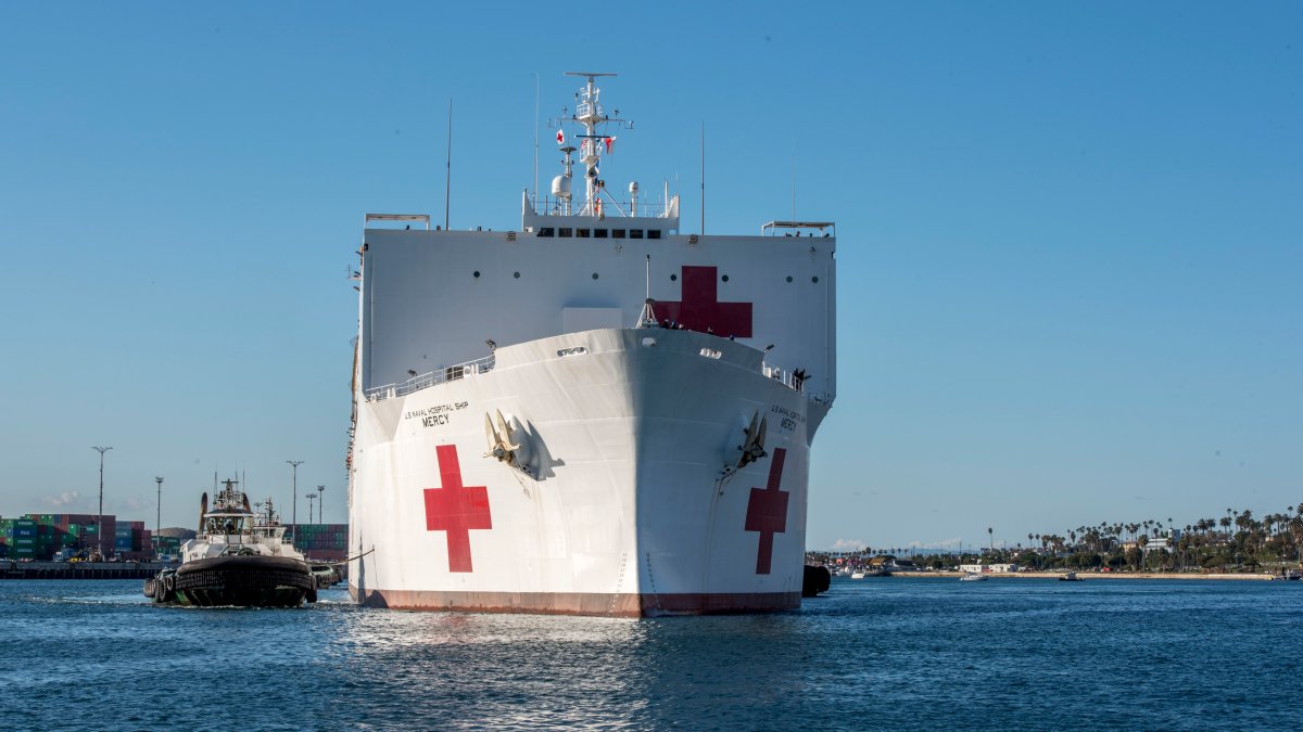 After Nearly Two Months in LA, Giant Navy Hospital Ship Mercy Leaves ...