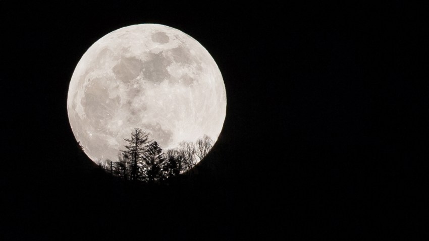Lunar Fanatics, Brace For the Last Blue Moon Until 2020 – NBC Los Angeles
