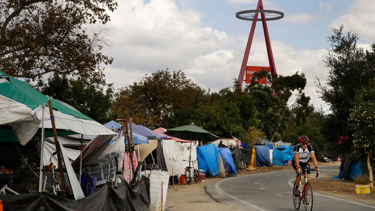 Santa Ana Can’t Block County From Sending Homeless to its Shelter ...