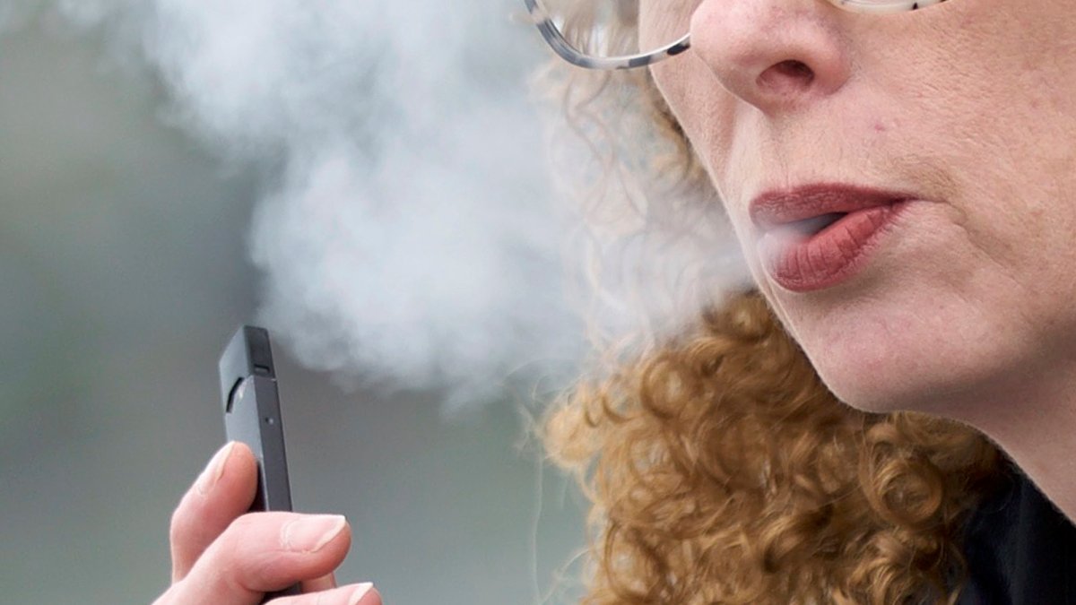 Turns out vaping — here comes the science — doesn’t help smokers quit ...