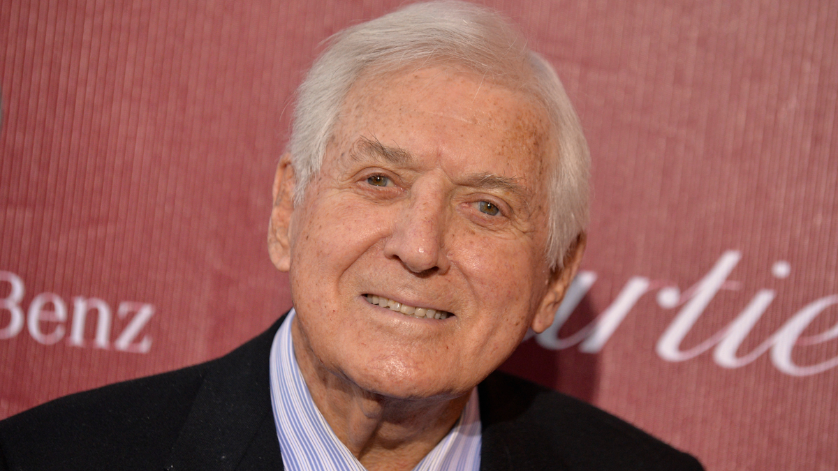 ‘Let’s Make a Deal’ Host Monty Hall Dies at 96 – NBC Los Angeles