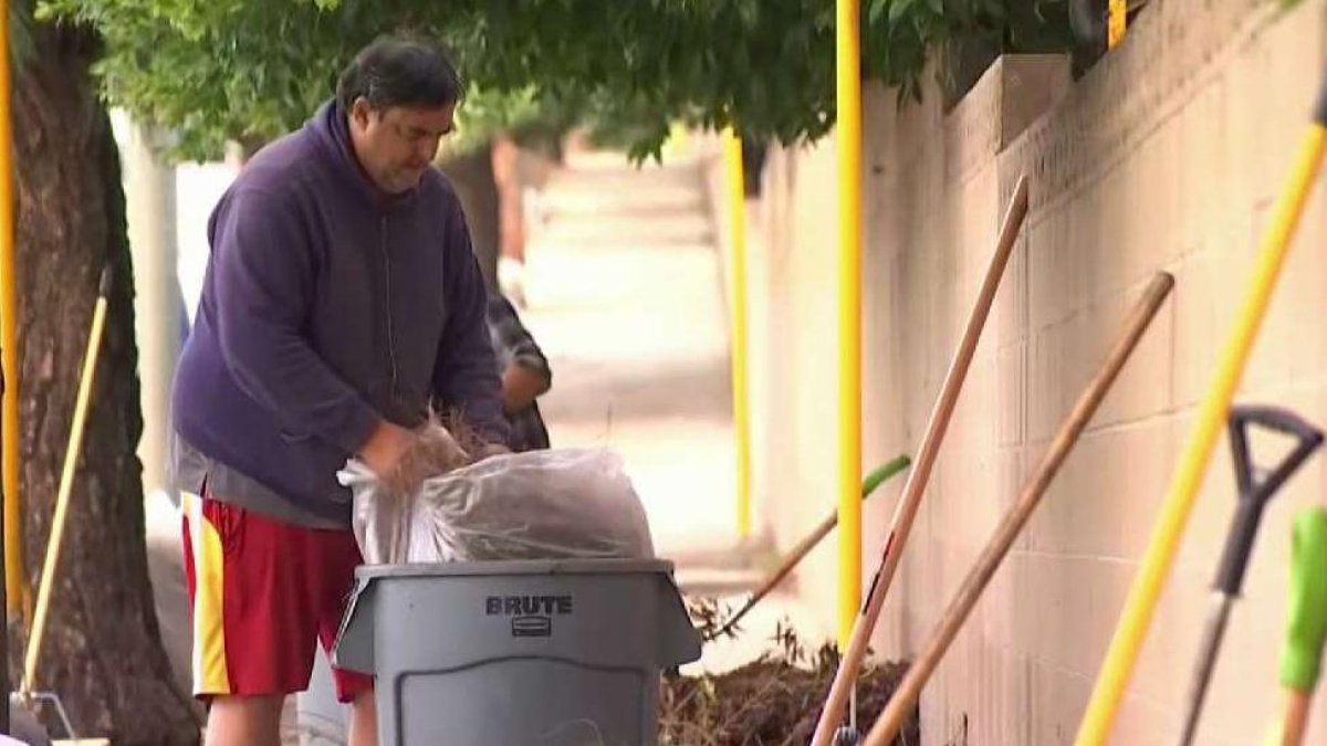 Chatsworth Man Hires Homeless to Clean LA Streets – NBC Los Angeles