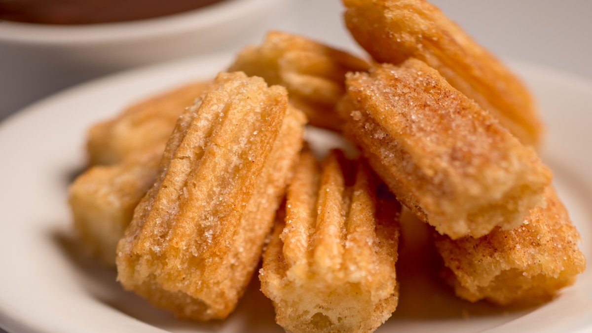Churro Cheer: Make the Disneyland Classic at Home – NBC Los Angeles