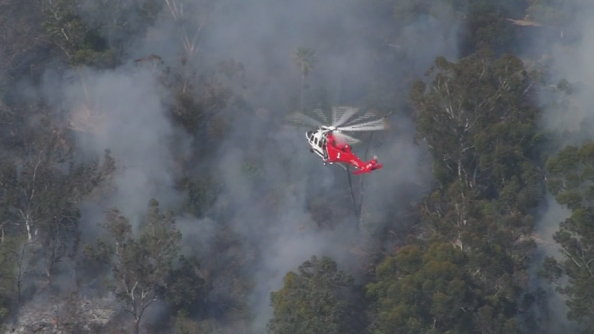 Fire Erupts Near Dodger Stadium – NBC Los Angeles