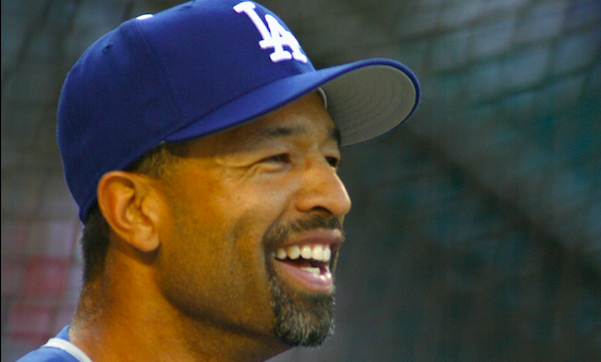 Dodgers Formally Introduce Dave Roberts as Manager – NBC Los Angeles