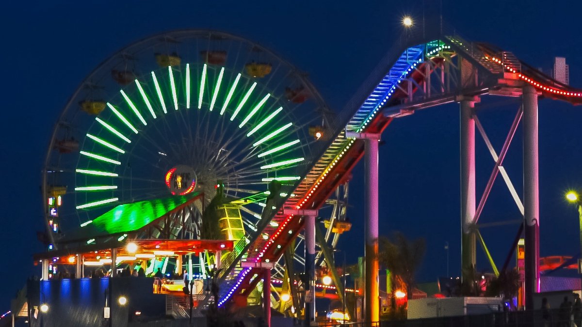 Earth Day Glows on at Our Solar-Powered Ferris Wheel – NBC Los Angeles