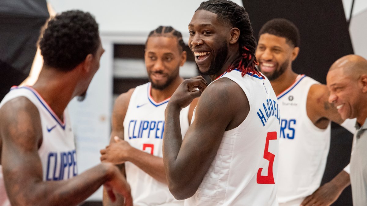 Clippers Close Practice Facility After Staff Member Tests Positive for ...