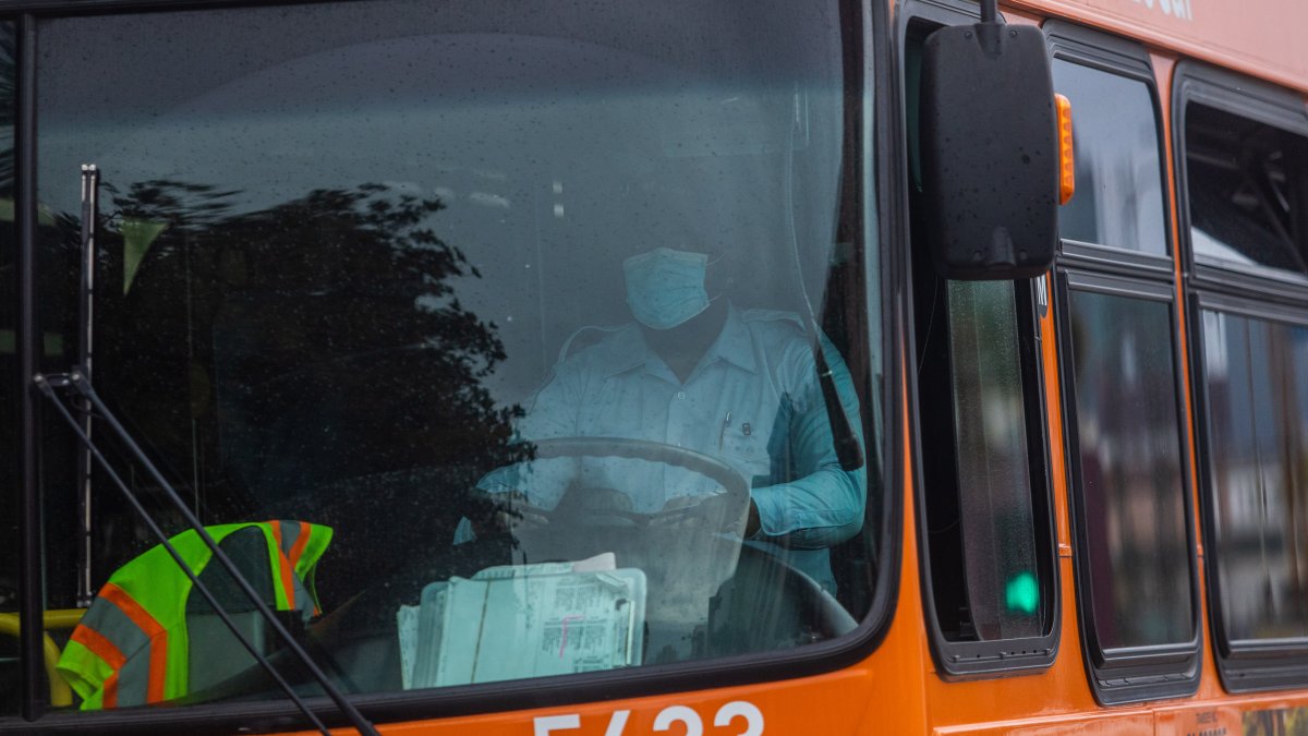 Coronavirus Guidelines to Know Before Boarding a Metro Bus – NBC Los ...