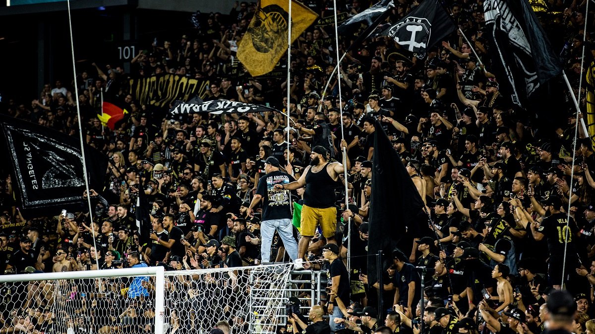 LAFC Designated Vaccinated Section of Fans – NBC Los Angeles