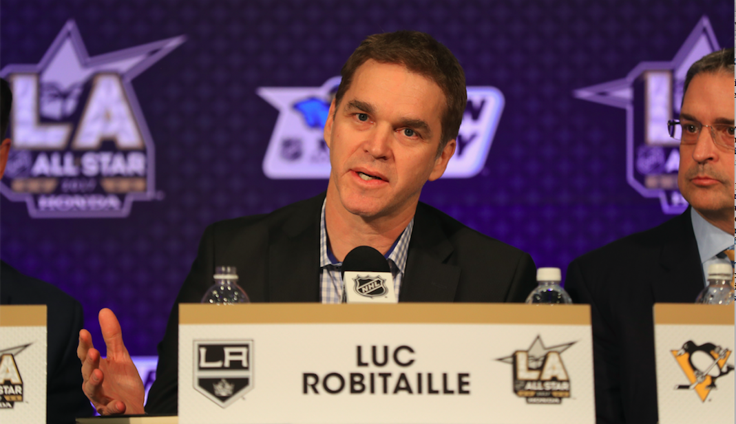VIDEO: LA Kings’ Legend, Luc Robitaille, Surprises Fans Inside an Uber ...