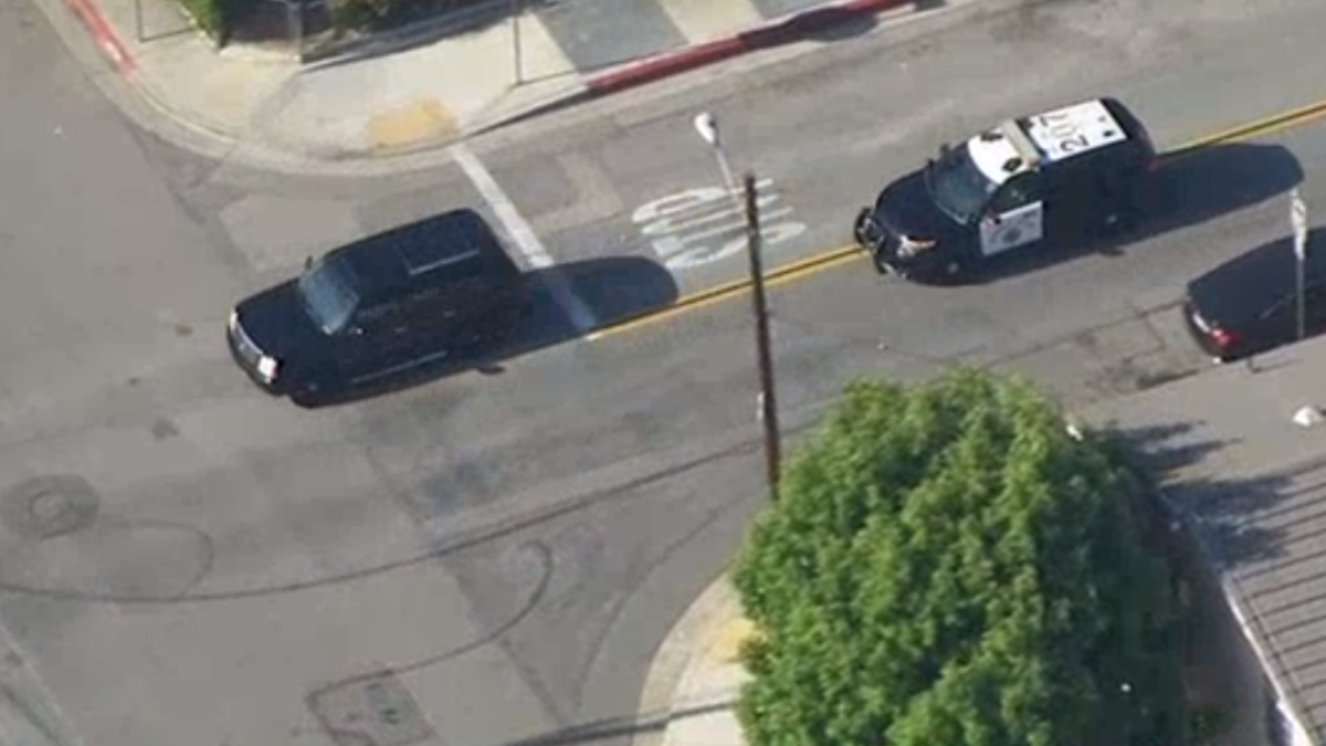 Slow Speed Police Pursuit of Black SUV Goes From East LA to Downtown LA ...