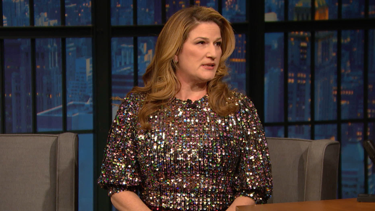 ‘Late Night’: Ana Gasteyer on Being Christmas Tree in ‘Masked Singer ...