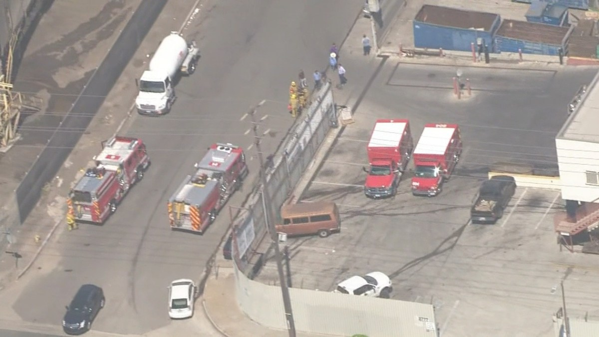 One Injured in Boyle Heights Industrial Site Explosion, Fire – NBC Los ...