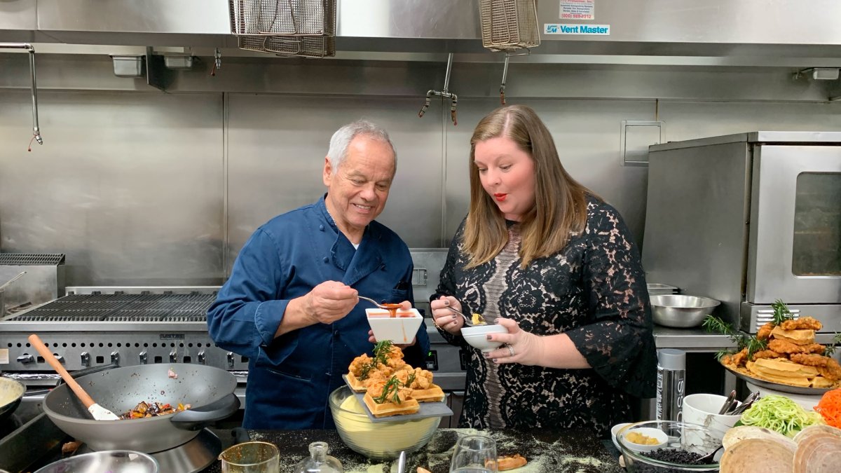 Watch Chef Wolfgang Puck Dish Up an Oscar-Worthy Menu for the Governors ...