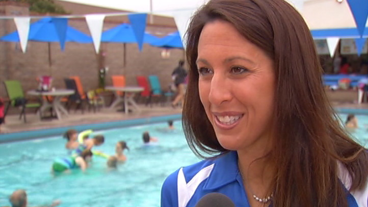 Janet Evans Leads OC Swimmers in “World’s Largest Swimming Lesson ...