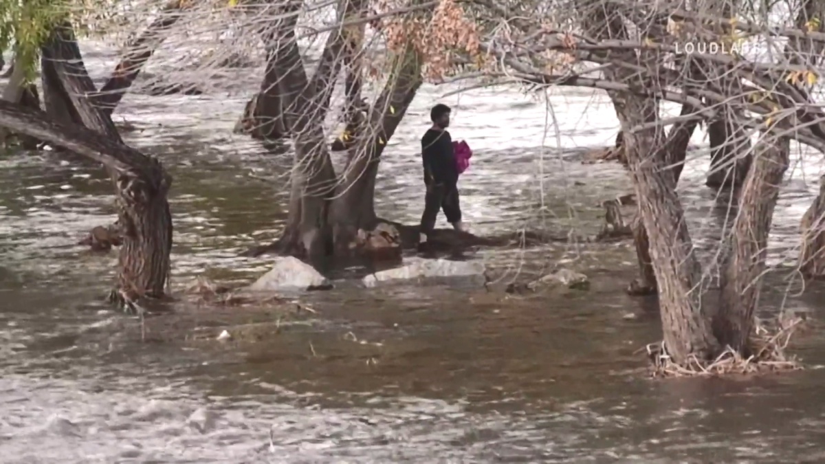 Firefighters Rescue Man From La River Nbc Los Angeles