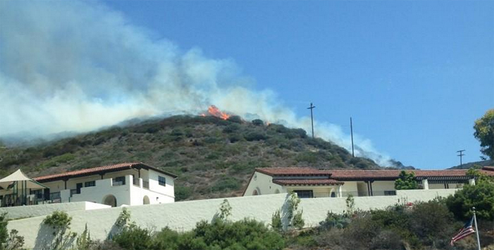 3-Acre Brush Fire in Laguna Beach – NBC Los Angeles