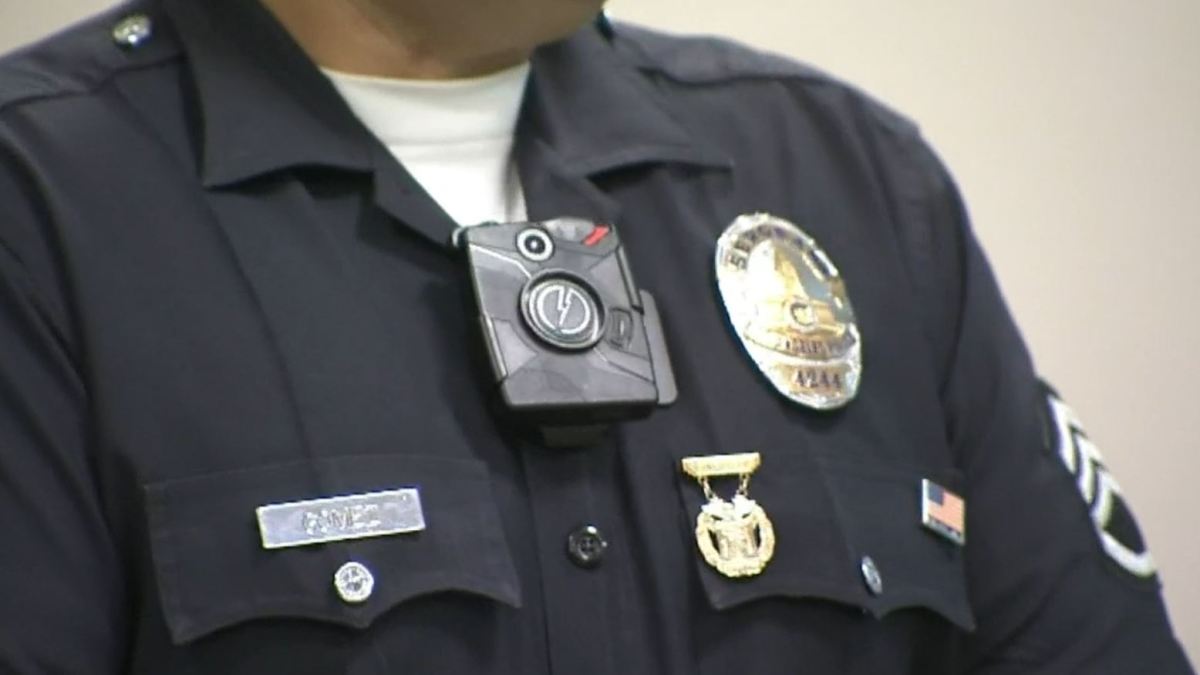 LAPD Officer Arrested For Stealing Money From Woman While On Duty After ...