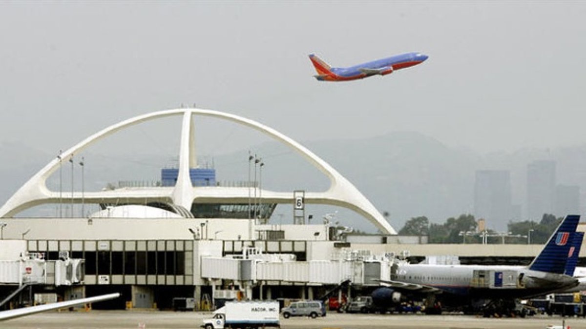 4 to Watch: One of LAX’s Few Curbside Pickup Options is Going Away ...