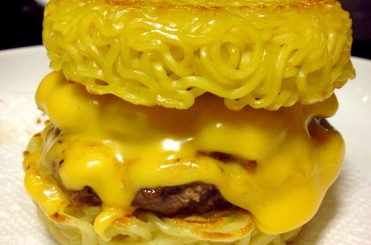 A Hamburger Bun Made of Ramen – NBC Los Angeles