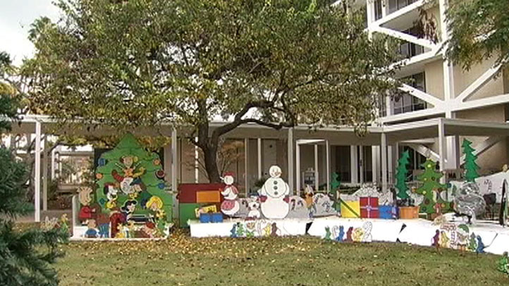 “Snoopy House” on Display in Costa Mesa – NBC Los Angeles