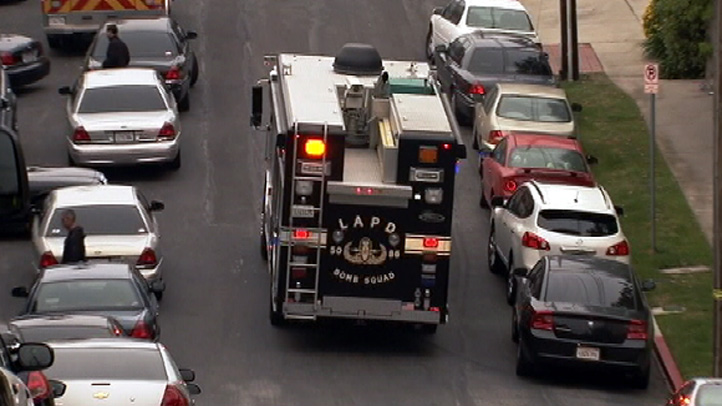 Man Surrenders After Barricade in LA Home After SWAT Team Dispatched ...