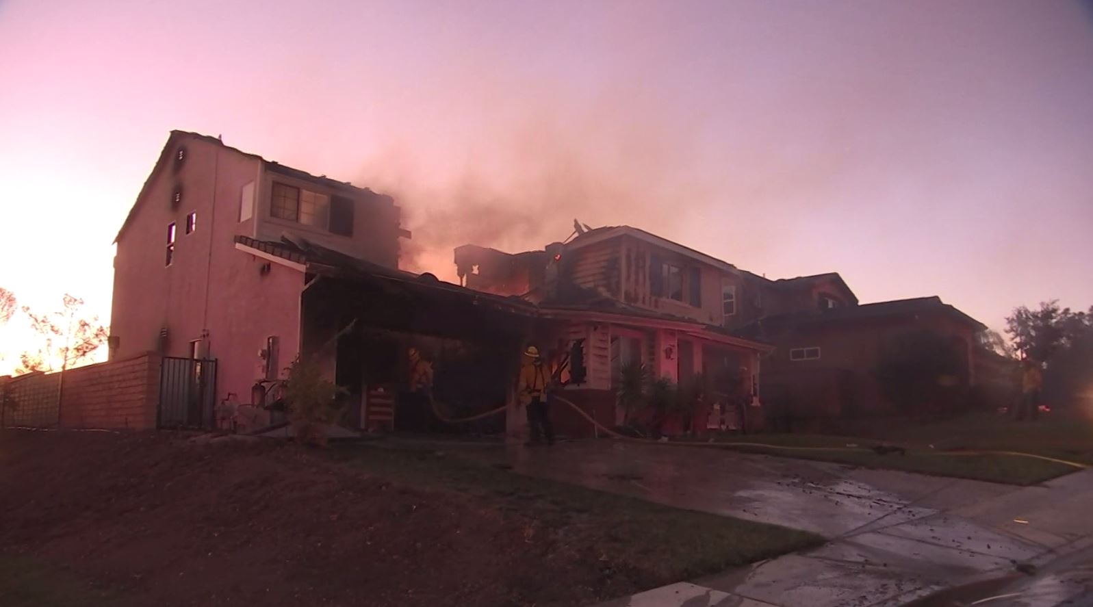 Photos: Firefighters Battle the Tick Fire North of Los Angeles – NBC ...