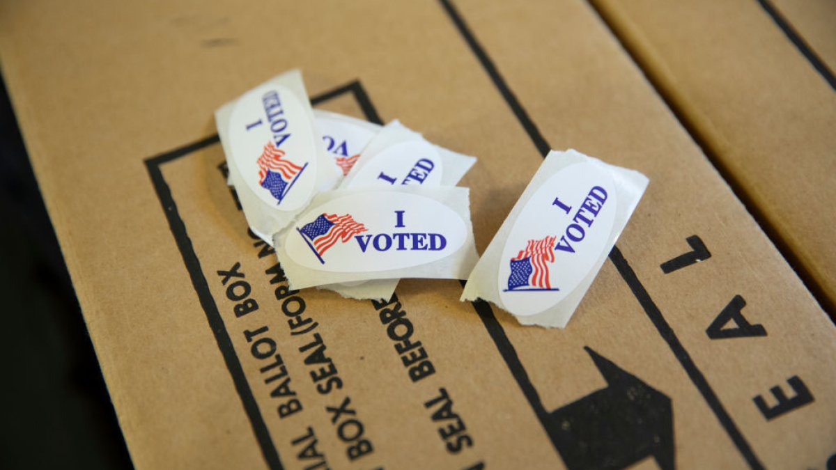 How to Register to Vote for the California Primary Set for March 3 ...