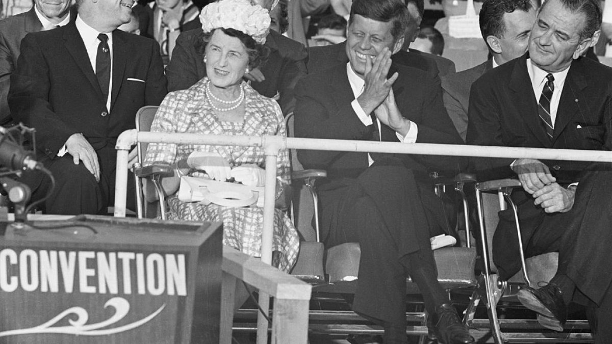 LA Coliseum Torch Lit on 60th Anniversary of JFK Speech – NBC Los Angeles