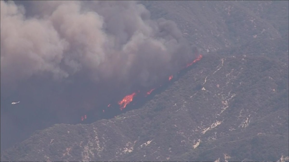 Fire Erupts in Azusa Area, Creating Giant Plume – NBC Los Angeles