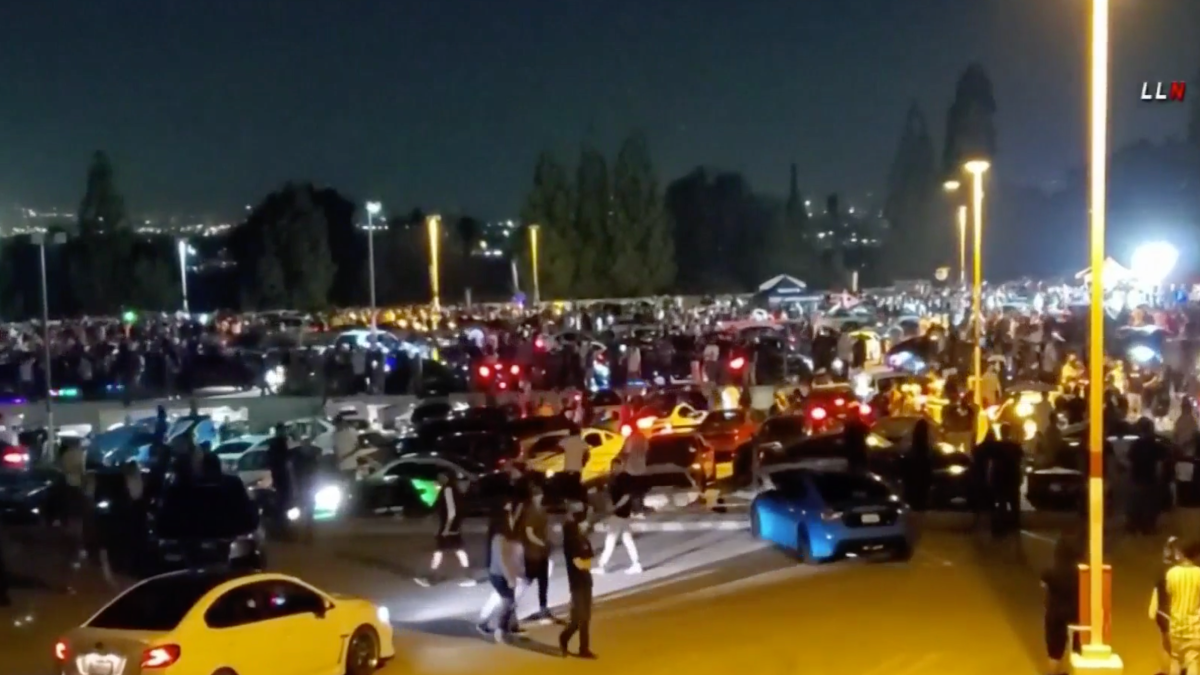 Thousands Pack Parking Garage for Car Show – NBC Los Angeles