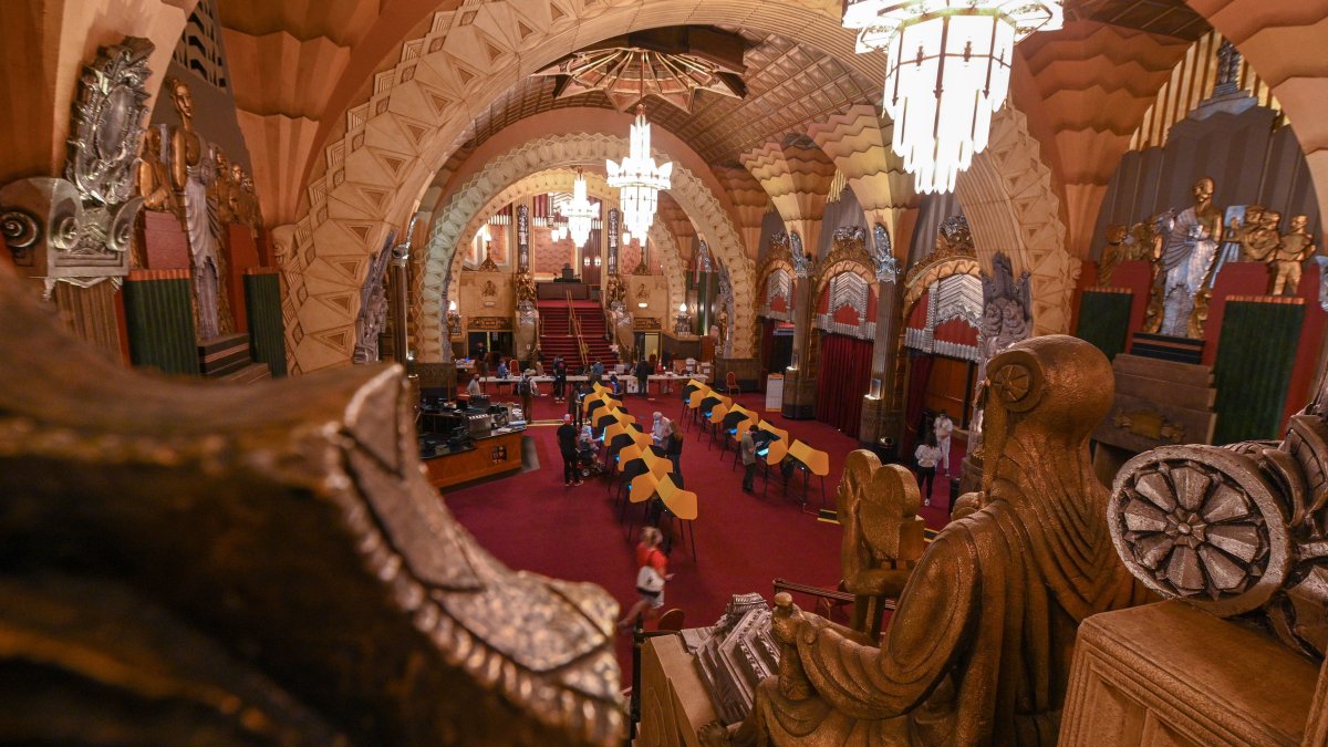 Early Voting Scenes in Southern California – NBC Los Angeles