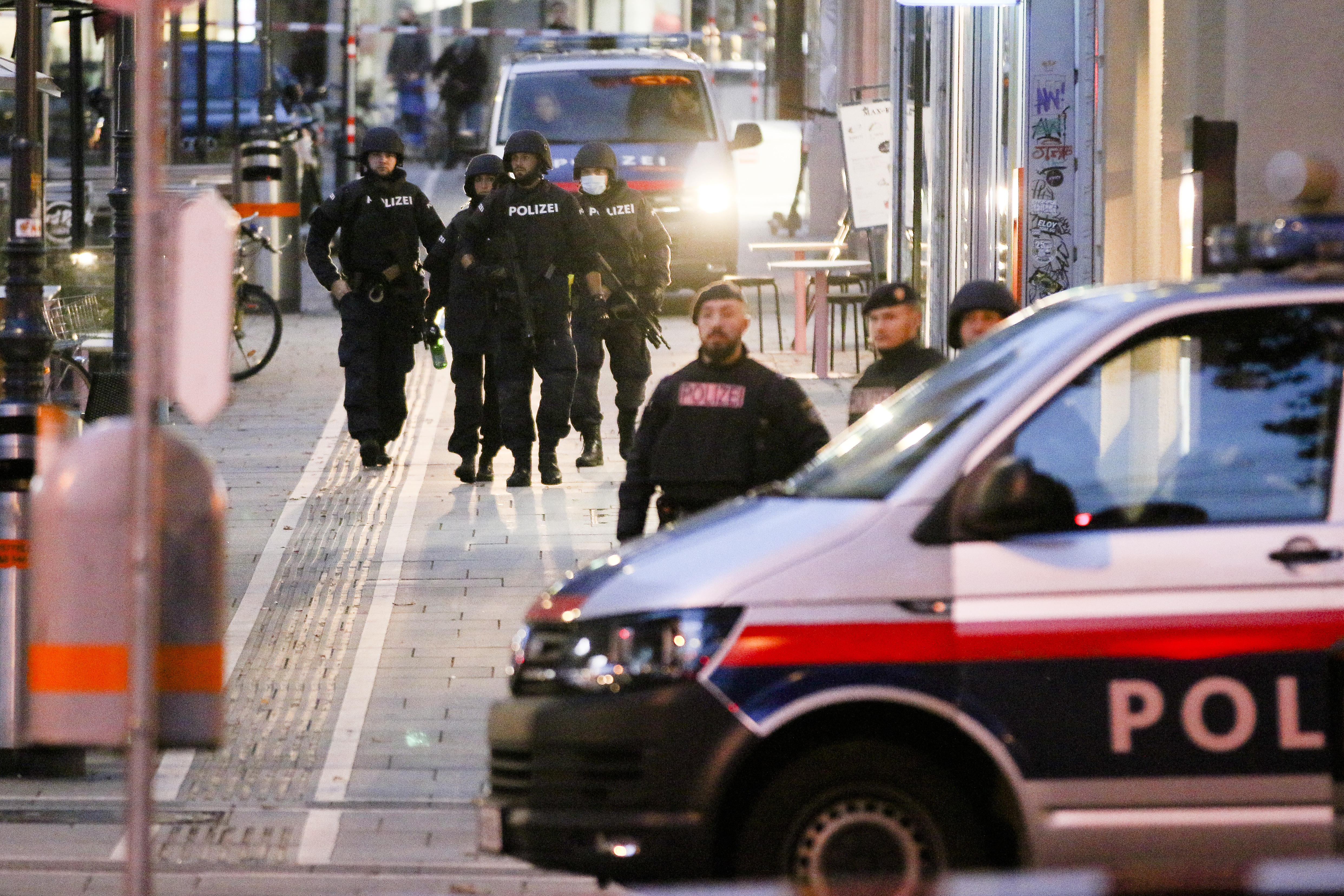 Gunman Who Killed 4 in Vienna Attack Had Sought to Join IS – NBC Los ...