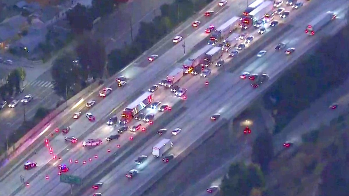 Crash and Fuel Spill Close Northbound 5 Freeway in Elysian Park – NBC ...