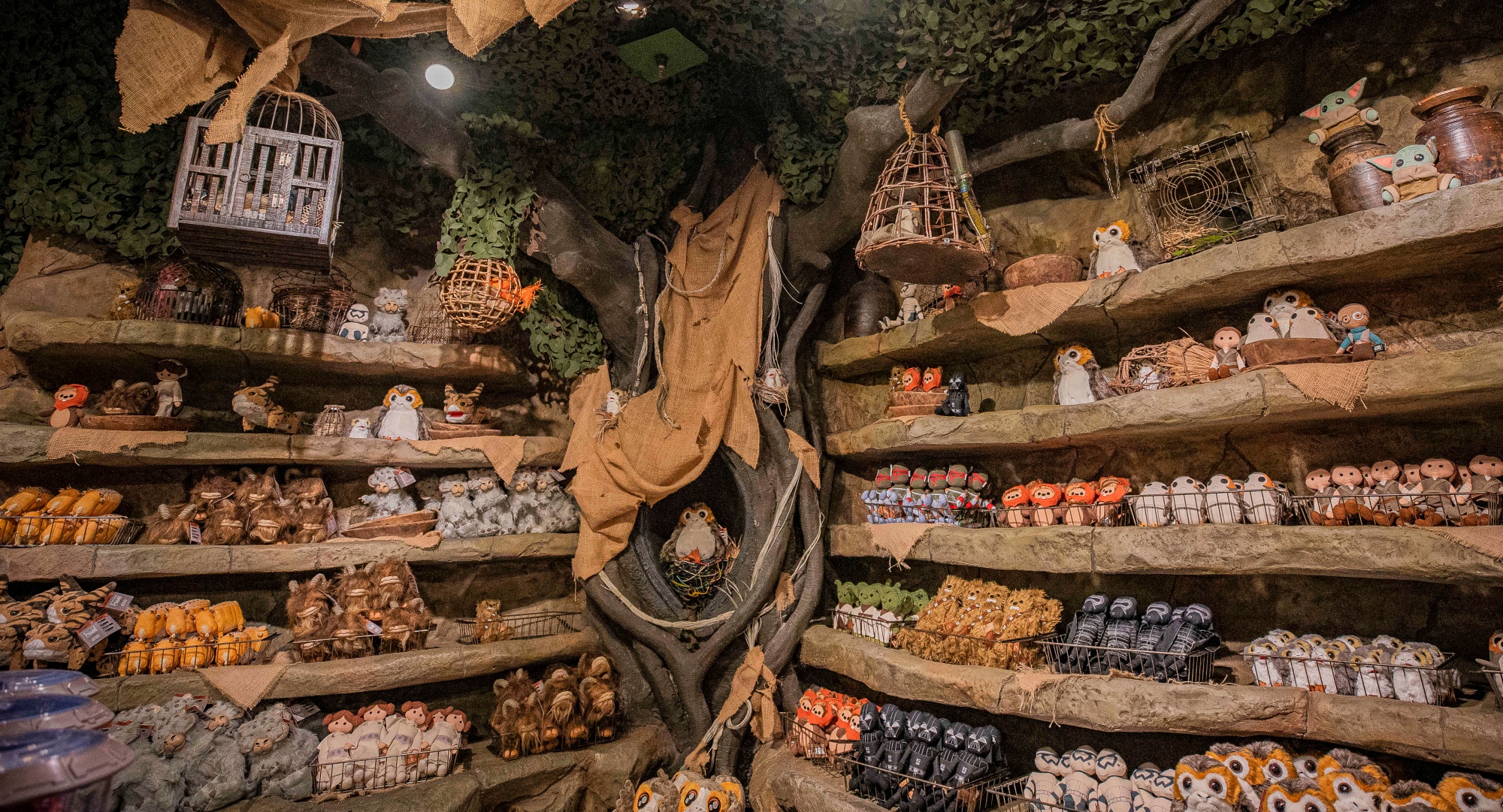 A New Star Wars Trading Post Lands at Downtown Disney – NBC Los Angeles