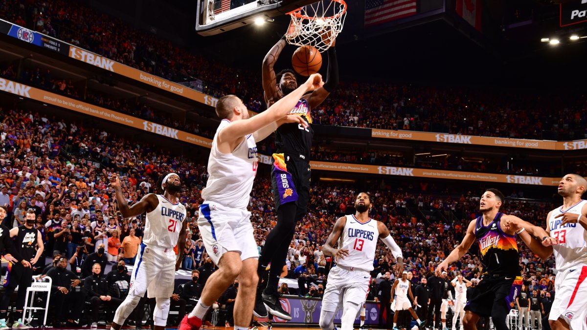 Suns Stun Clippers 104-103 on Last-Second Lob to Take 2-0 Series Lead ...
