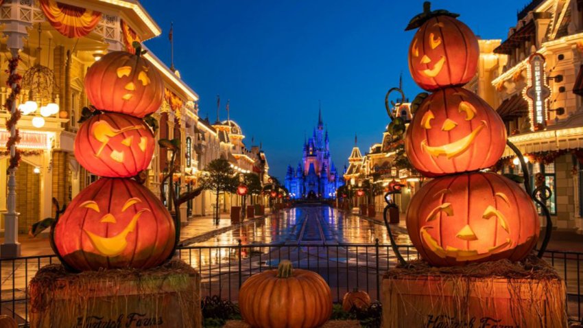 Photos: Disneyland’s Halloween Celebrations Are Back – NBC Los Angeles