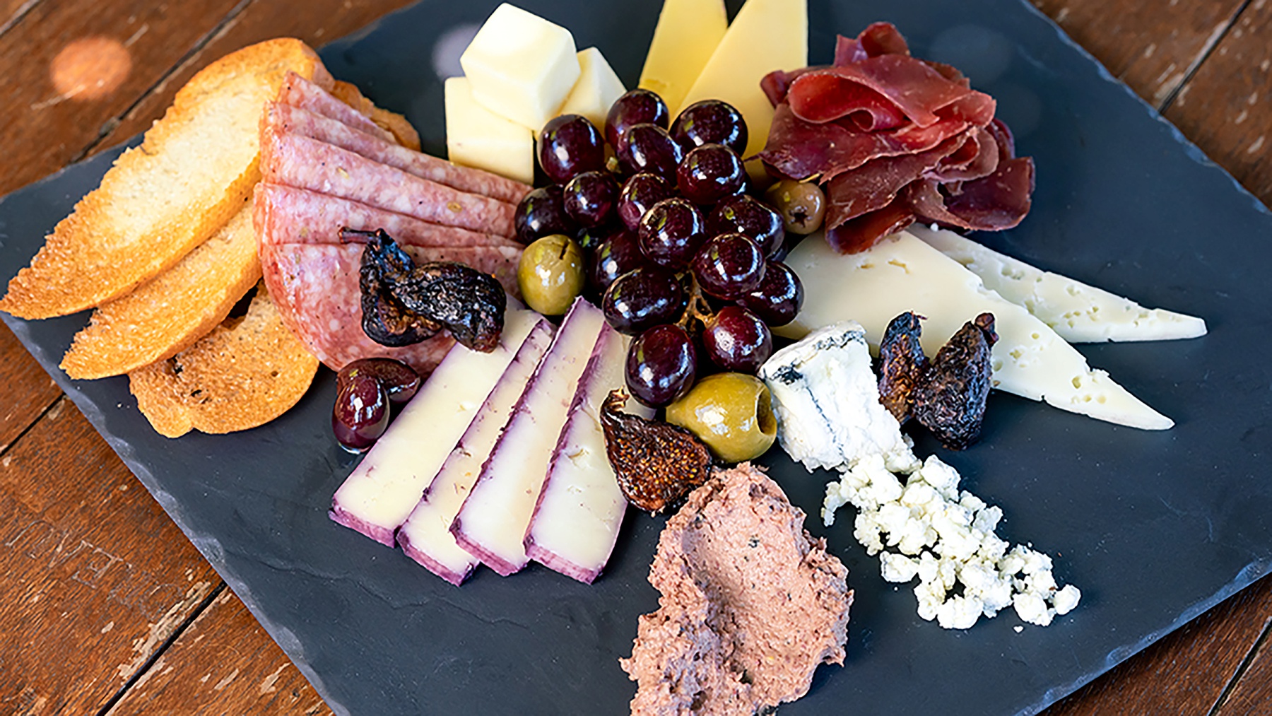 Mmm Over the Sups and Sips of Disney’s Magic Key Terrace – NBC Los Angeles