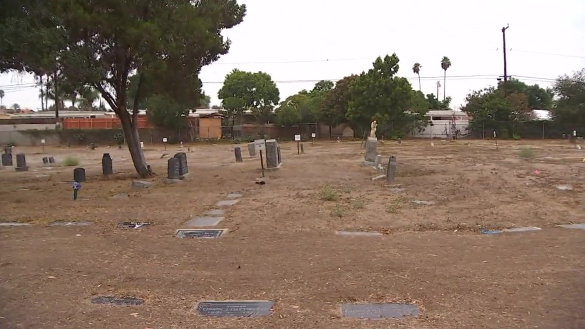 Community Leads Effort to Restore Compton Cemetery – NBC Los Angeles