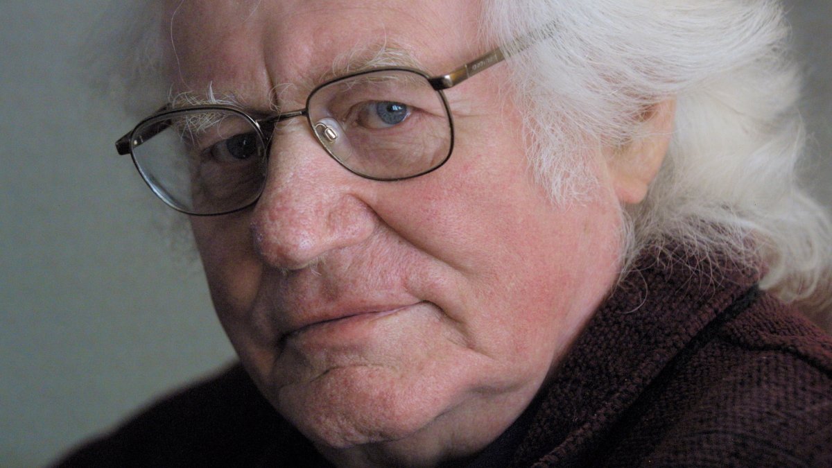 Prominent Poet Robert Bly, Author of ‘Iron John’, Dies at 94 – NBC Los ...