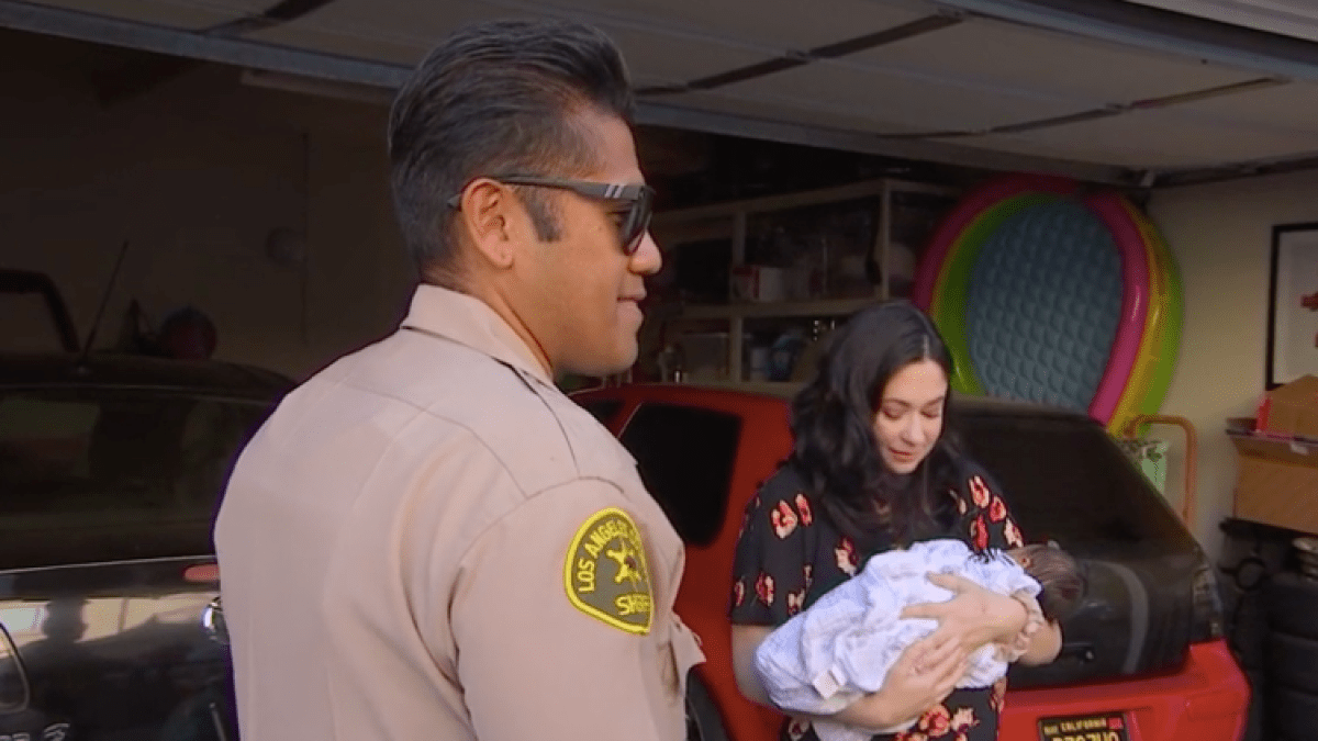 Deputy Meets Baby Matteo, Who He Helped Deliver in Family’s Santa ...