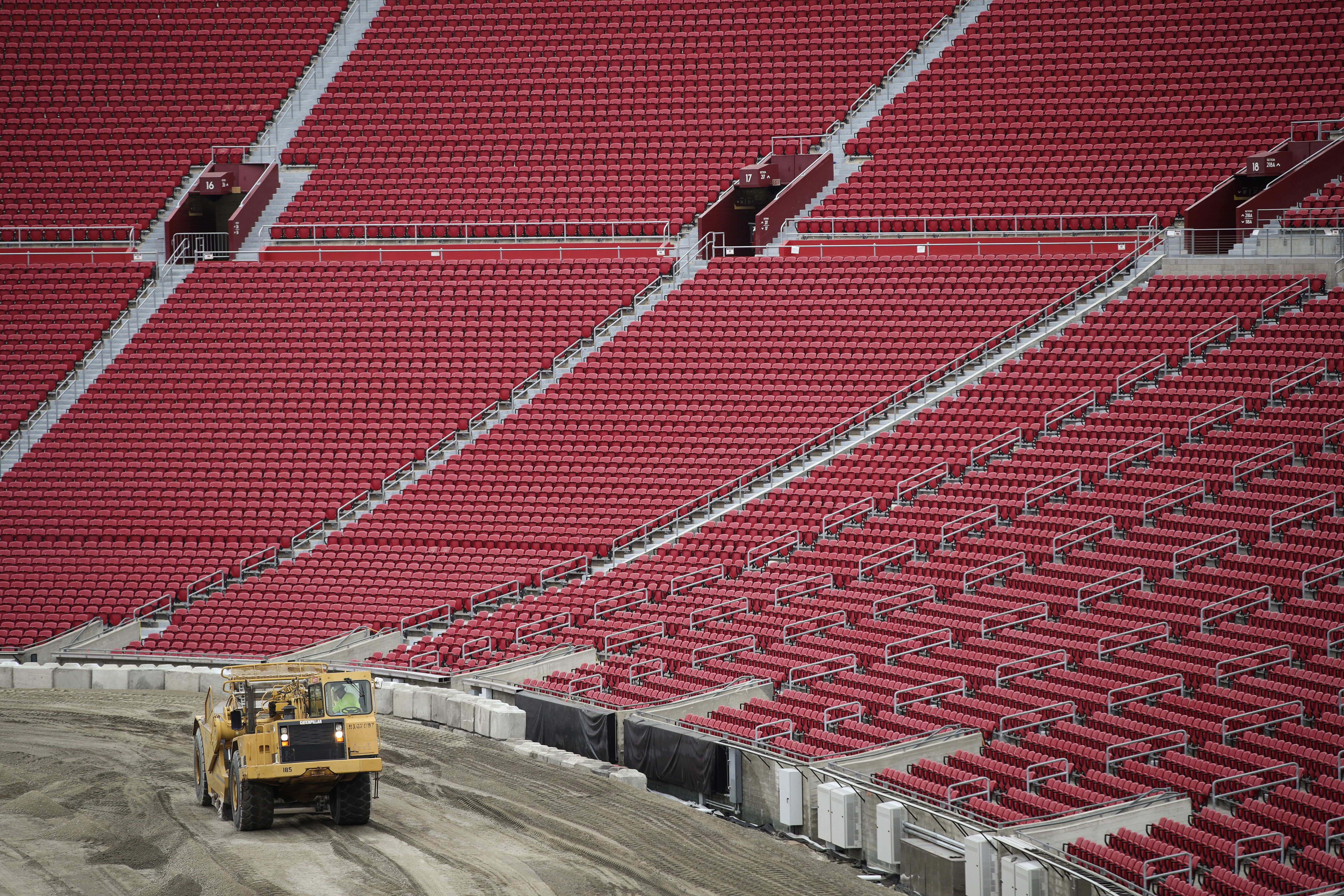 Photos: LA Memorial Coliseum Transforms for NASCAR Race – NBC Los Angeles