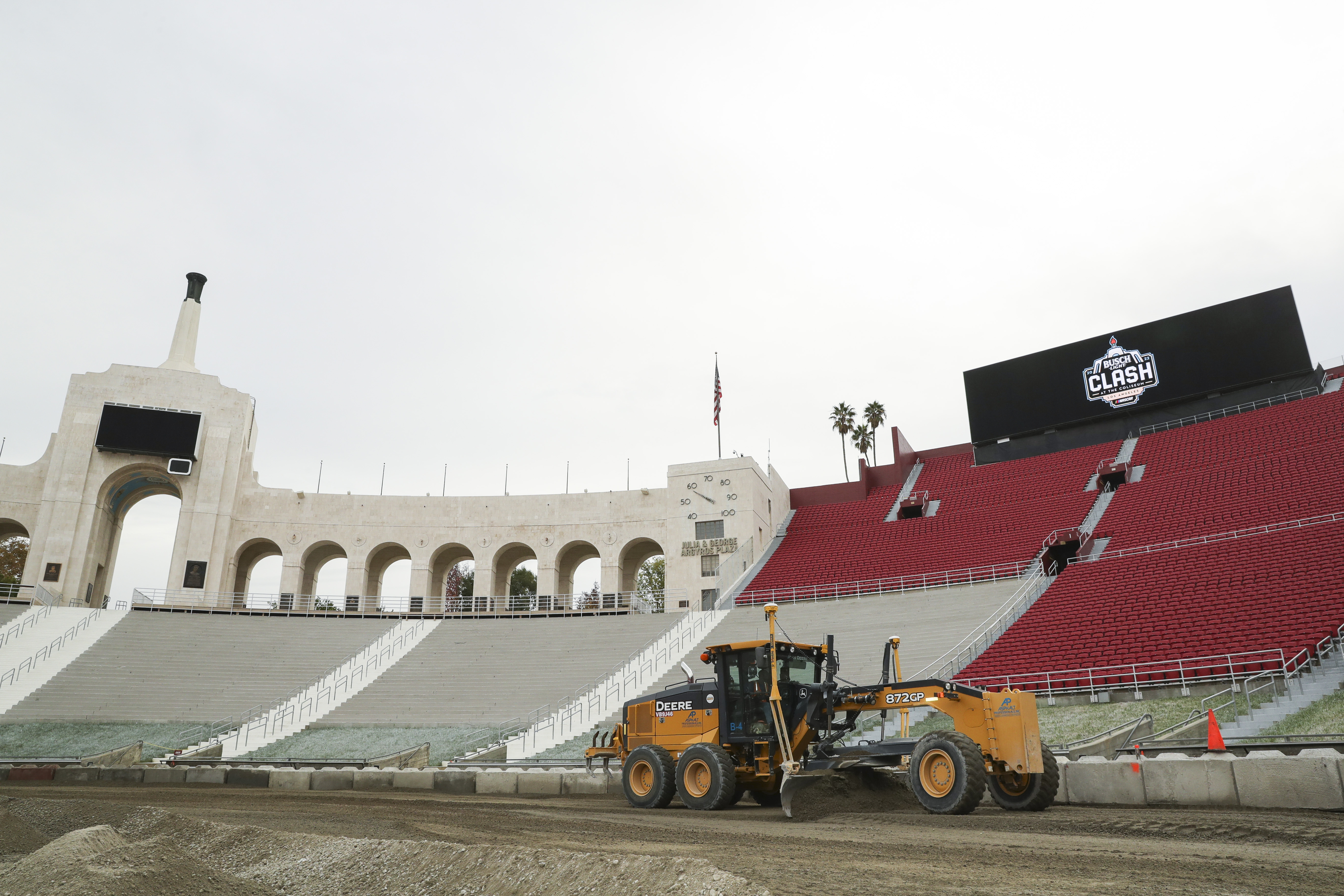 Photos: LA Memorial Coliseum Transforms for NASCAR Race – NBC Los Angeles