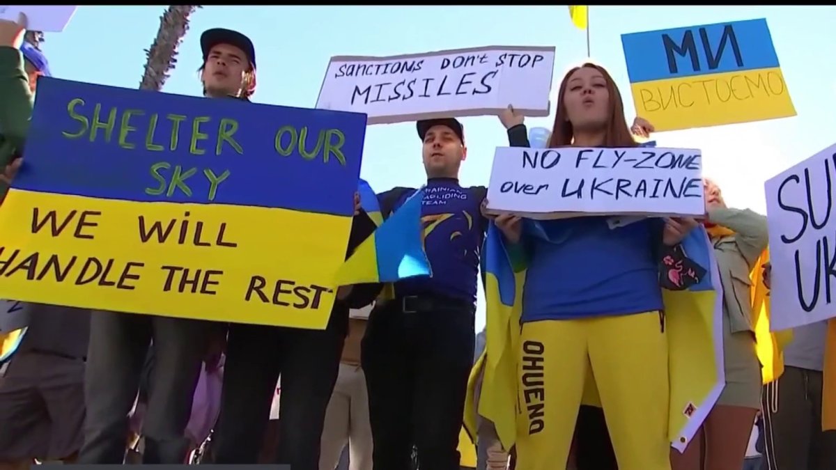 Supporters Rally in Santa Monica for Ukraine – NBC Los Angeles