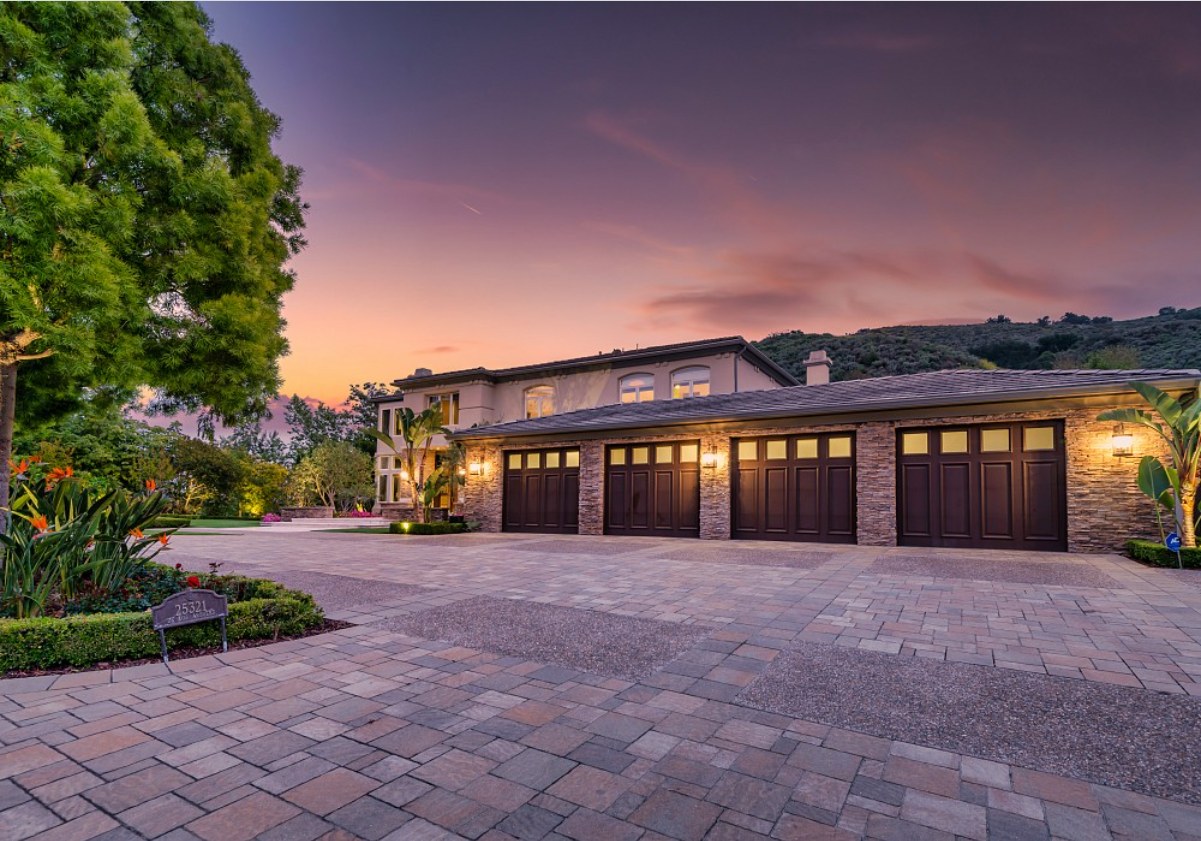 Pictures: Rams’ Aaron Donald Selling Calabasas Mansion – NBC Los Angeles