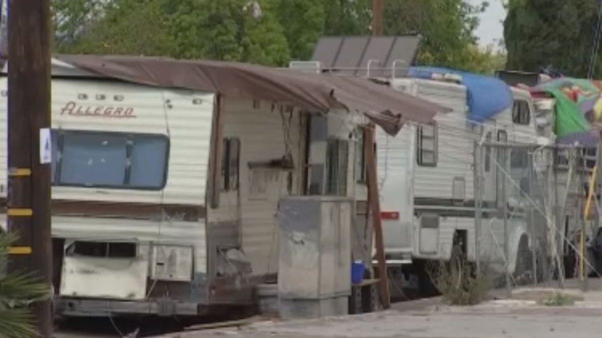 LA expands overnight RV parking ban on Westside – NBC Los Angeles