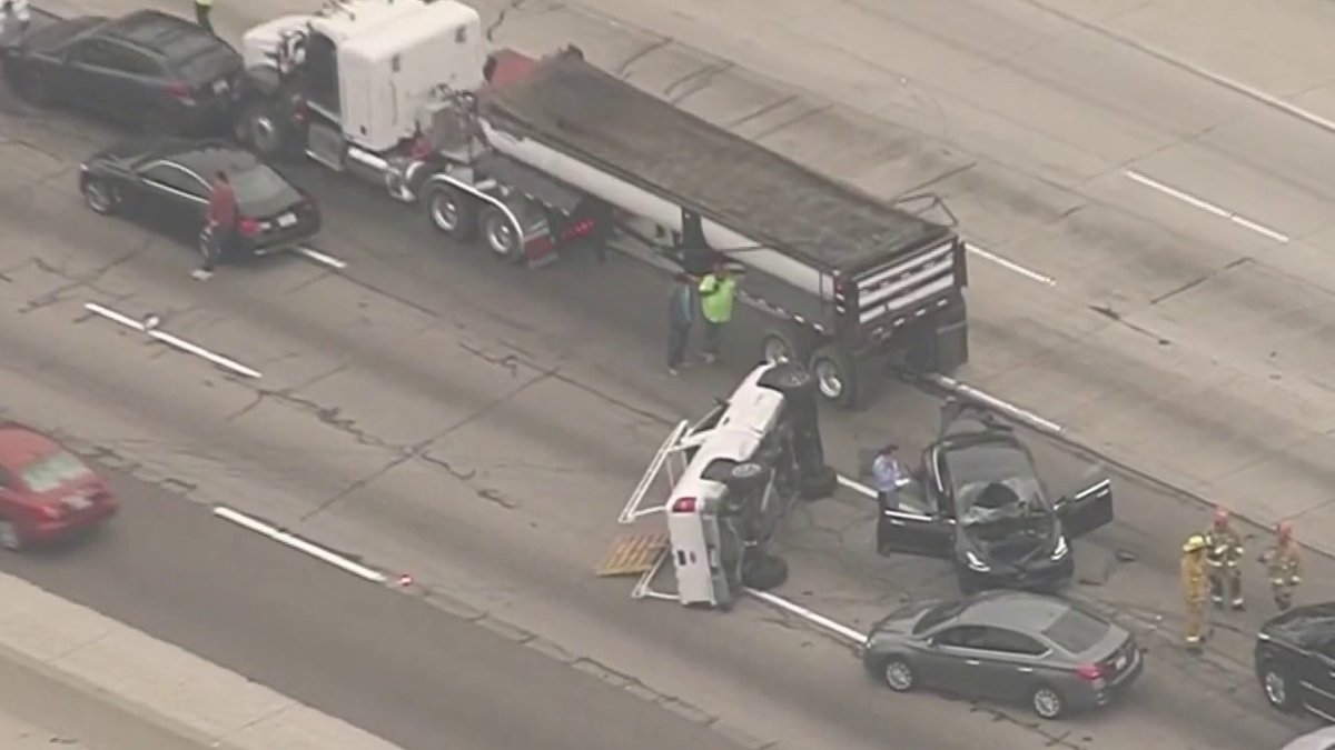Lanes Closed For Crash On 405 Freeway In Sherman Oaks Nbc Los Angeles